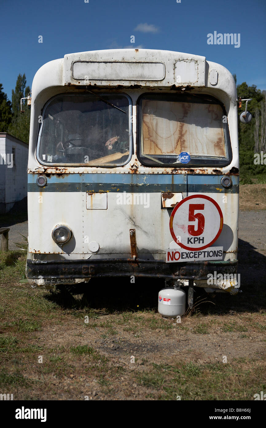 Number 5 bus hi-res stock photography and images - Alamy