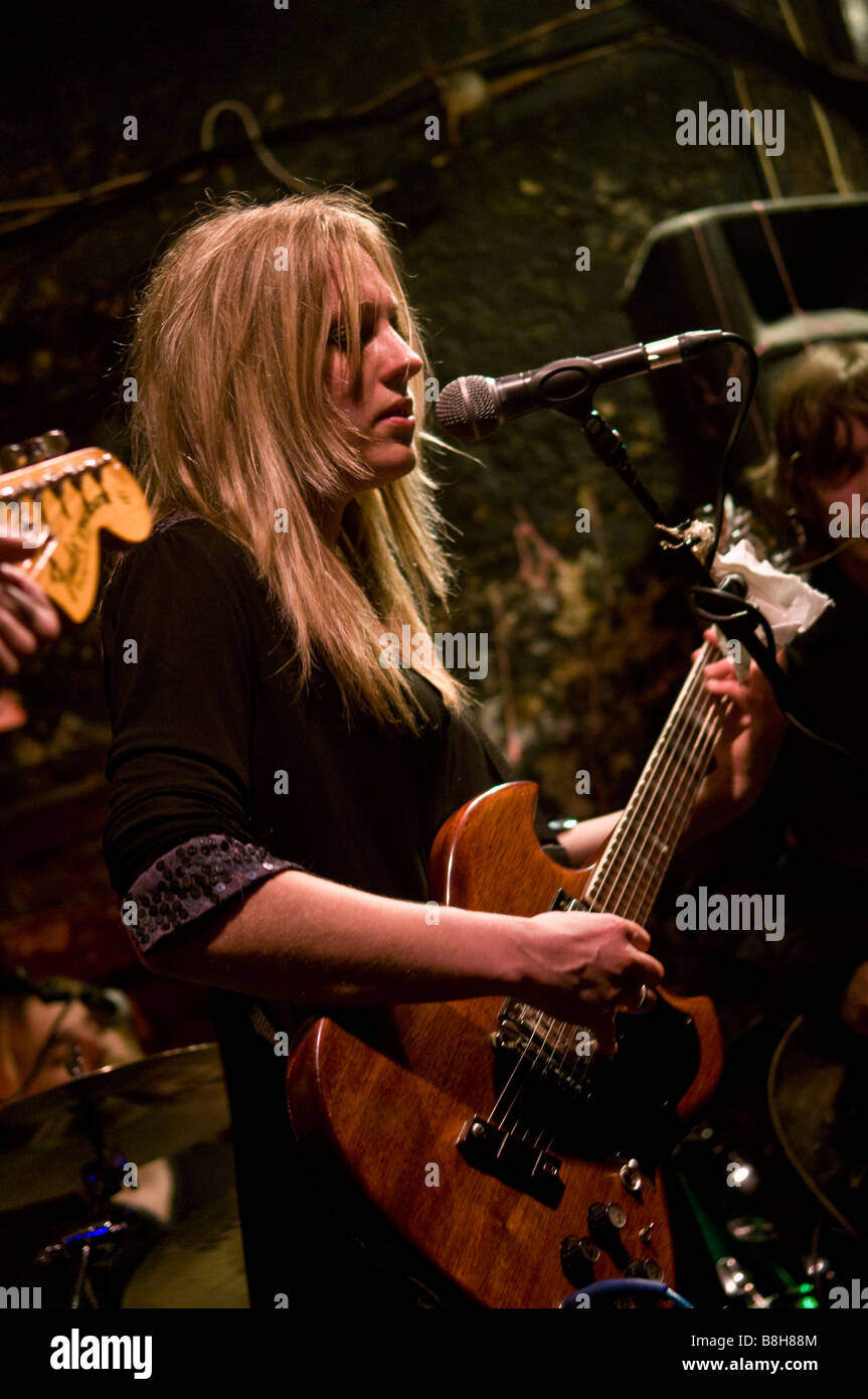 Singer with long blonde hair hi-res stock photography and images - Alamy