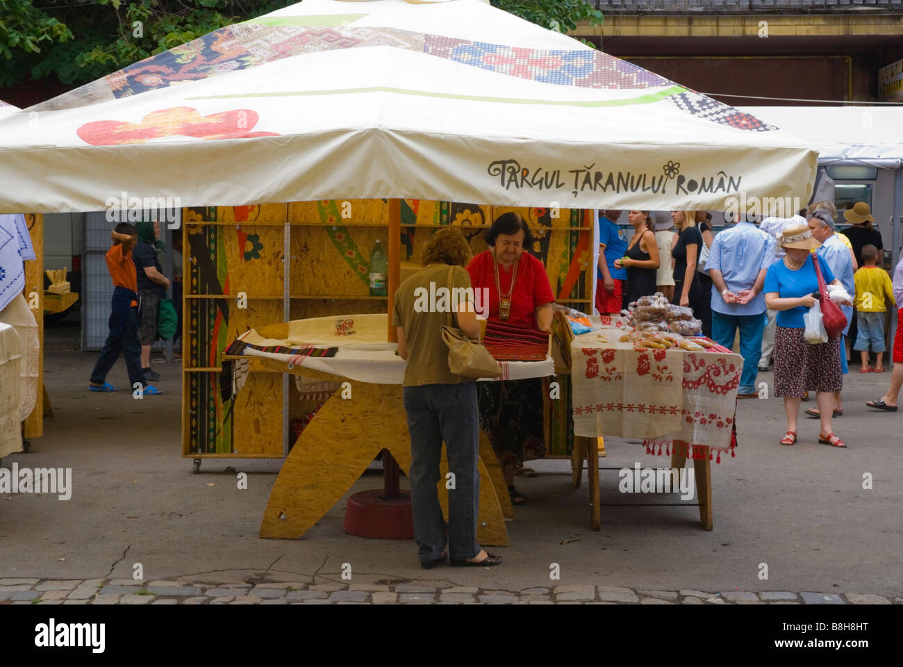 Bucharest store hi-res stock photography and images - Alamy