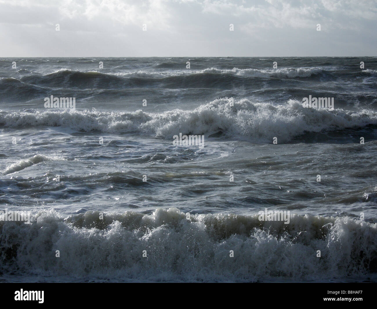 Stormy seascape uk hi-res stock photography and images - Alamy