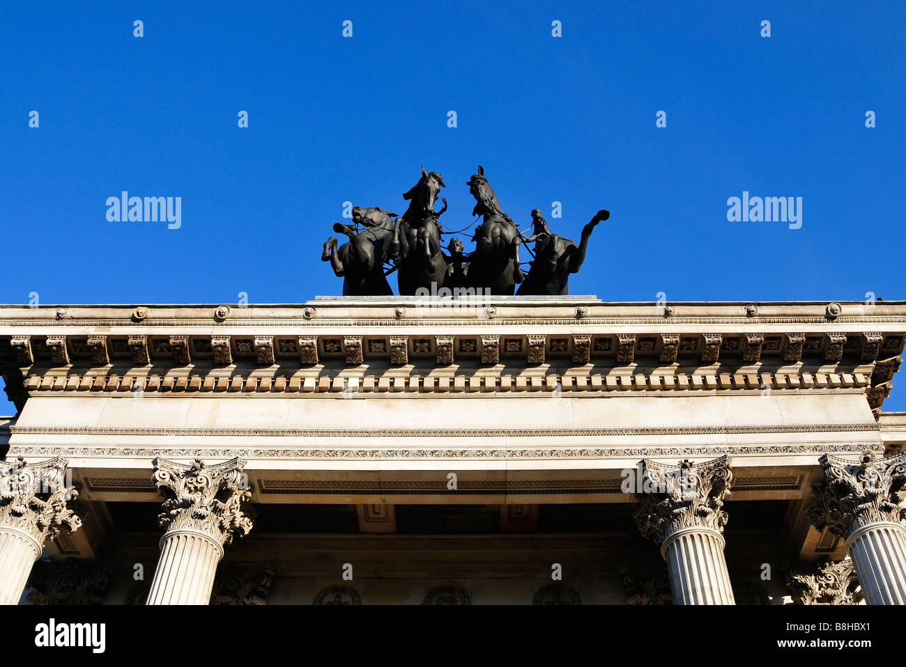 Detail of the statue on top of the Wellington Arch. Picture by Patrick ...