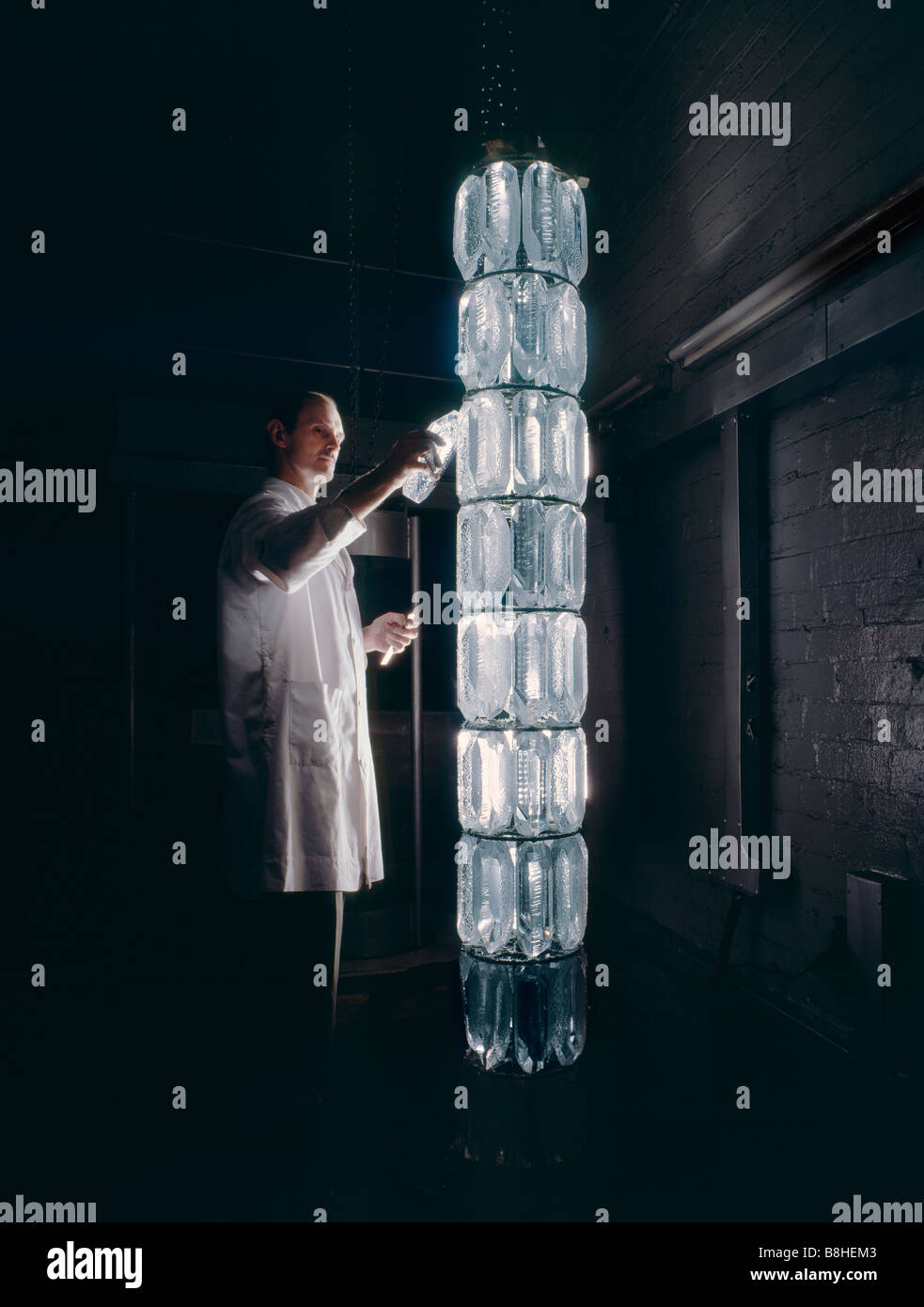 Quartz crystal resonator hi-res stock photography and images - Alamy