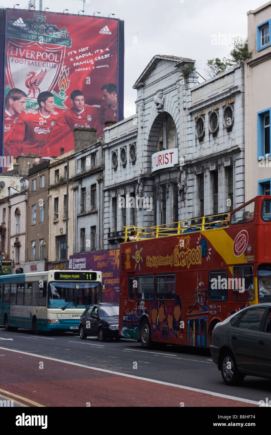 Liverpool fc bus hi-res stock photography and images - Alamy