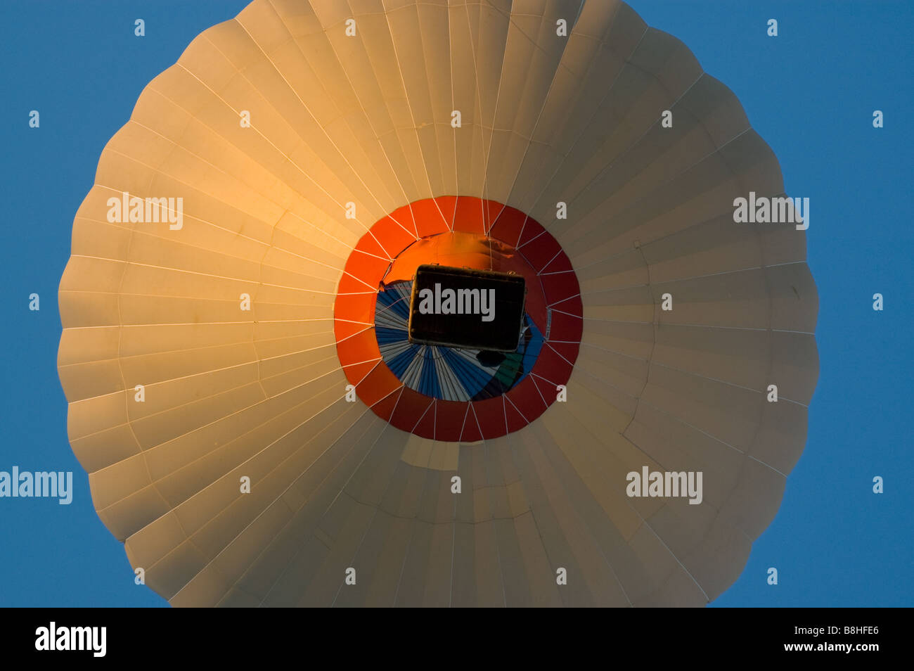 Hot airballoon hi-res stock photography and images - Alamy