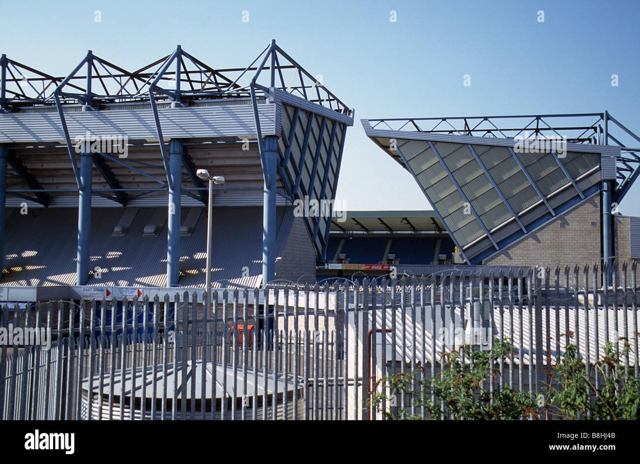 Millwall football ground hi-res stock photography and images - Alamy Millwall football ground hi-res stock photography and images - Alamy