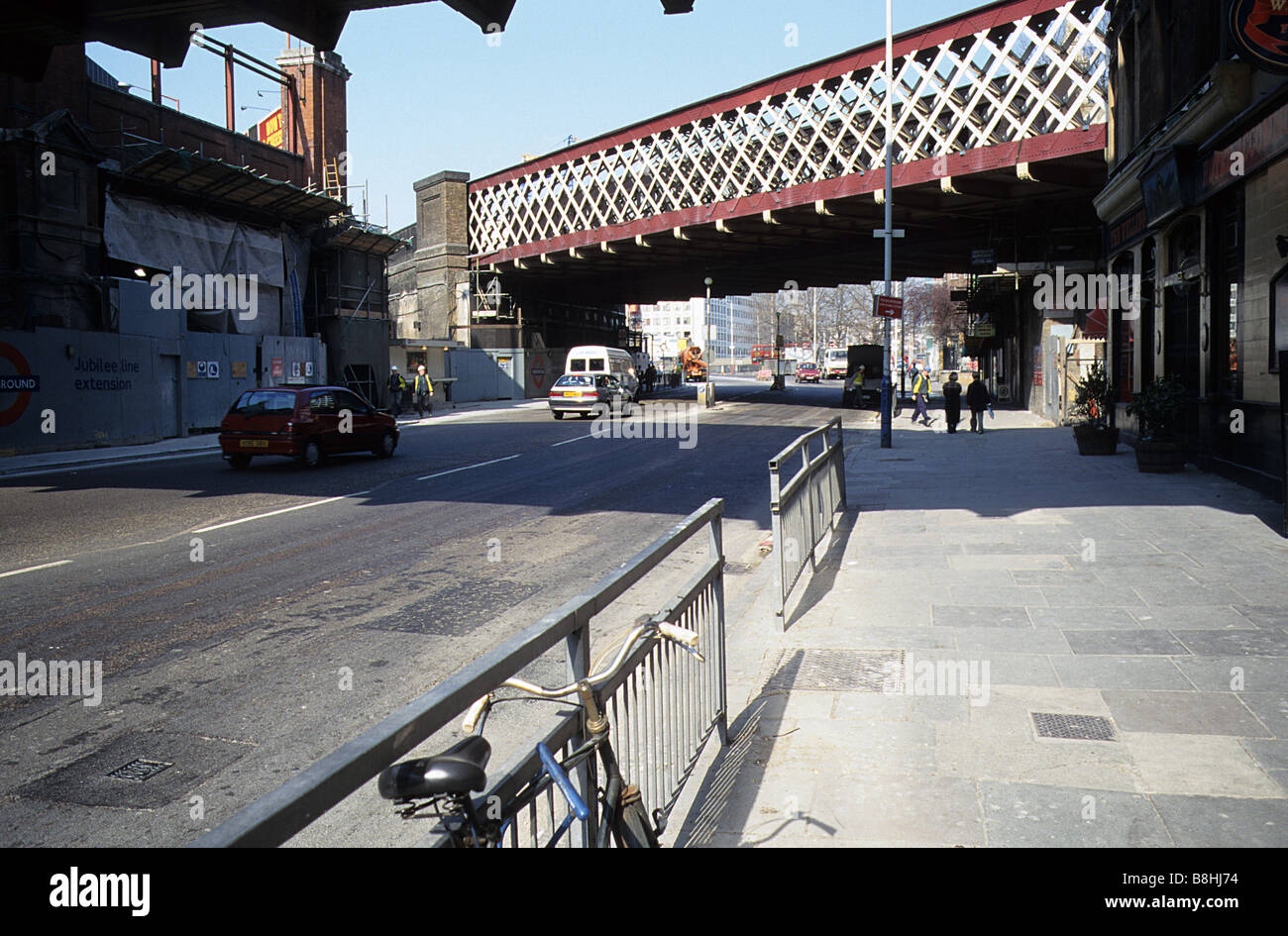 Lattice girder bridge hi-res stock photography and images - Alamy