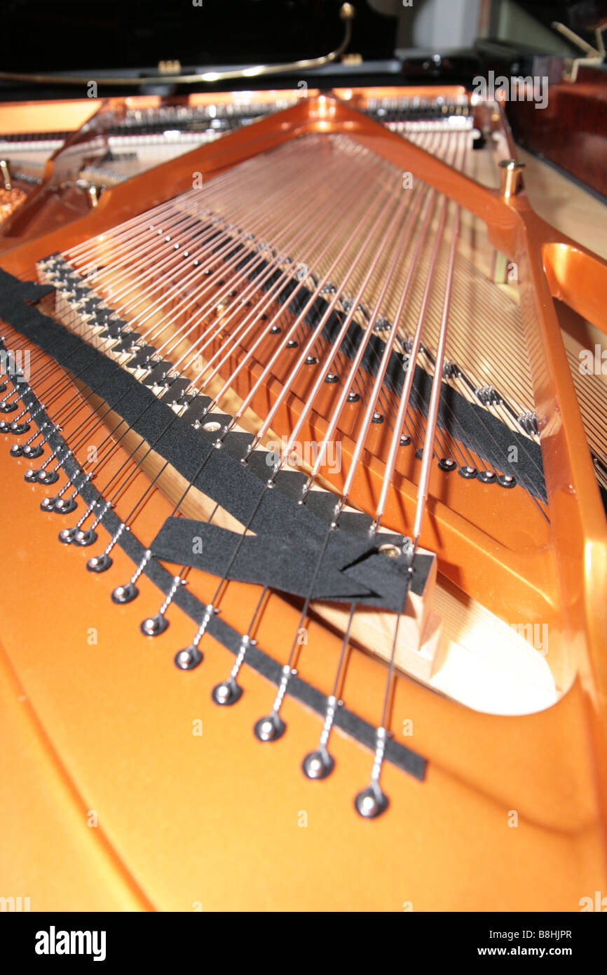 Picture of the interior of a piano Stock Photo - Alamy