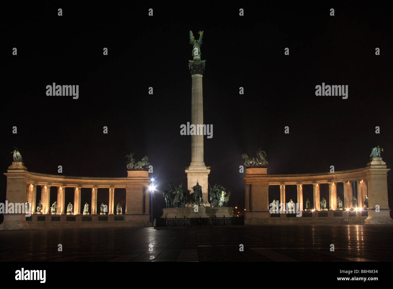 Heroes Square by night, Budapest, Hungary Stock Photo - Alamy