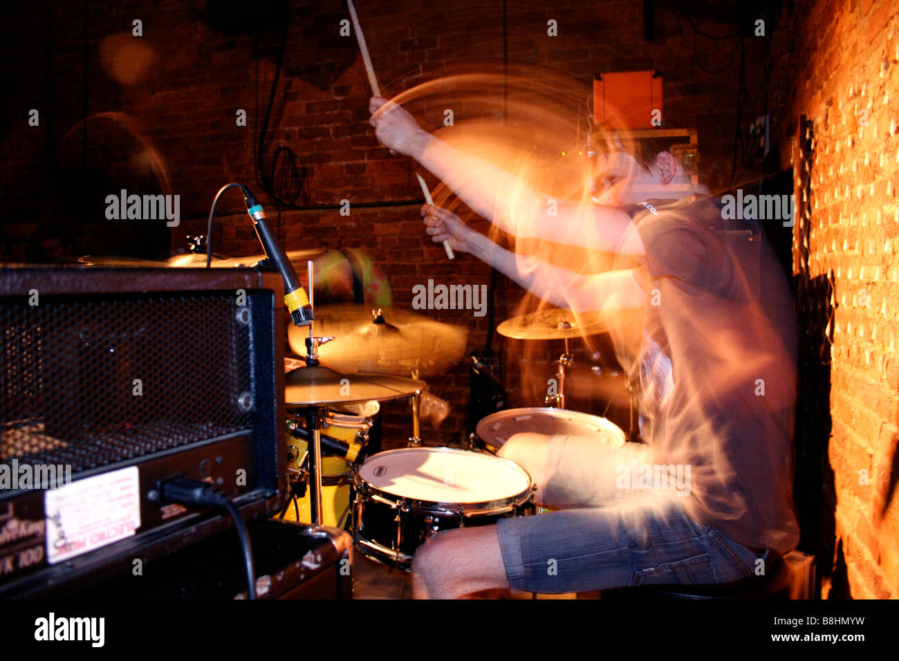 Playing a gig hi-res stock photography and images - Alamy