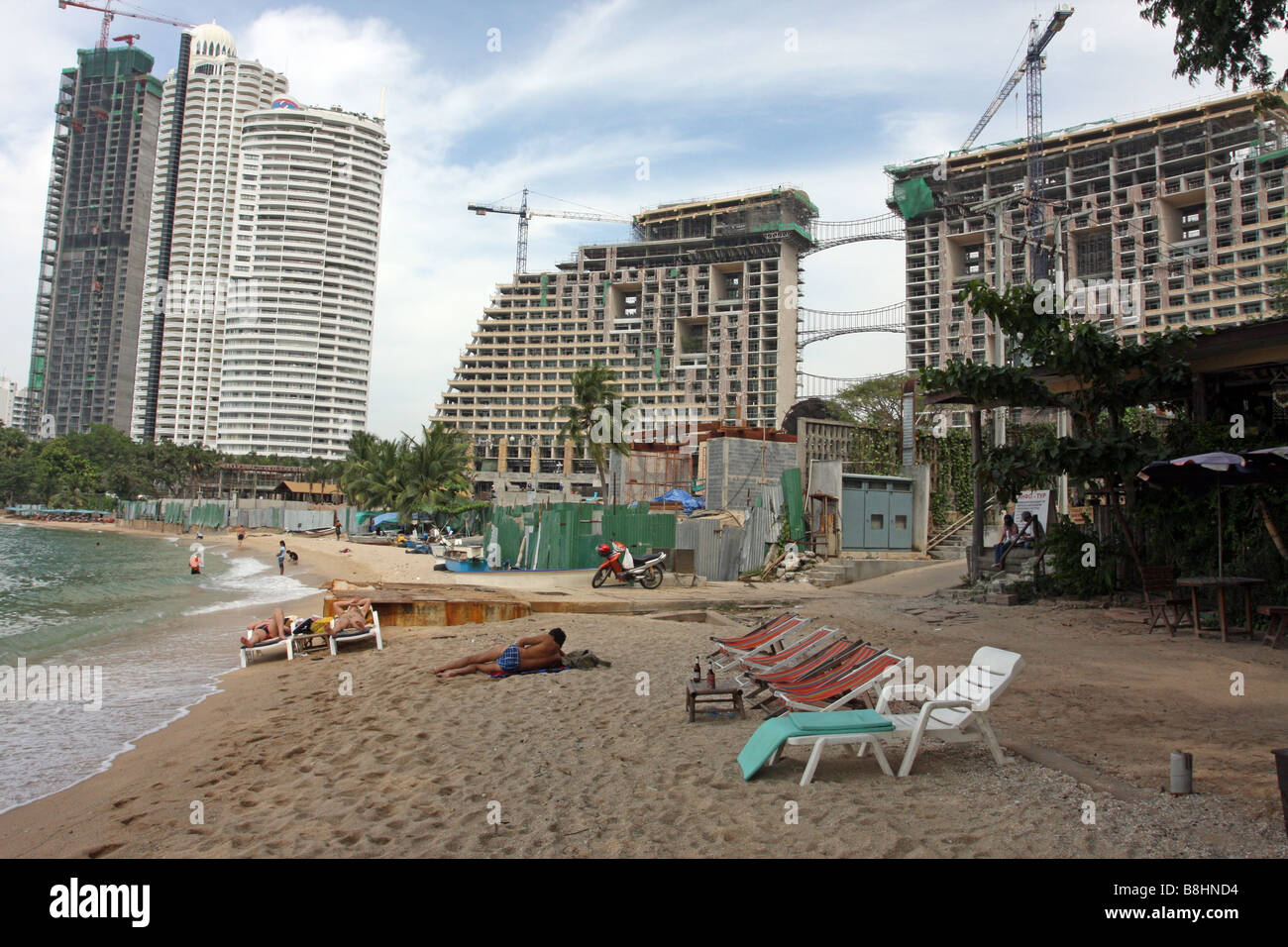 Pattaya building hi-res stock photography and images - Alamy