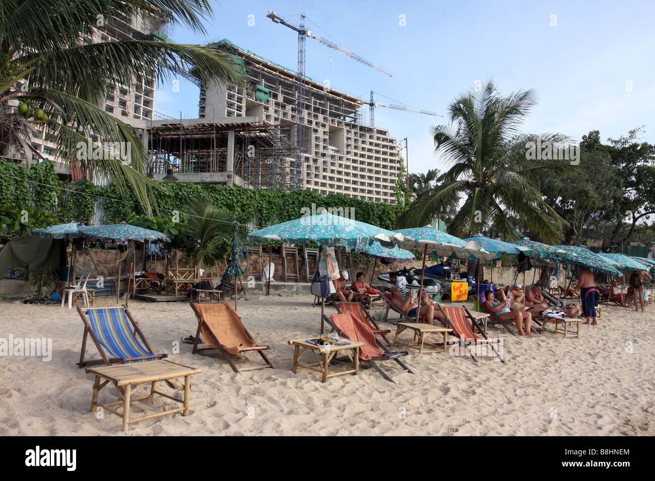 Pattaya building hi-res stock photography and images - Alamy