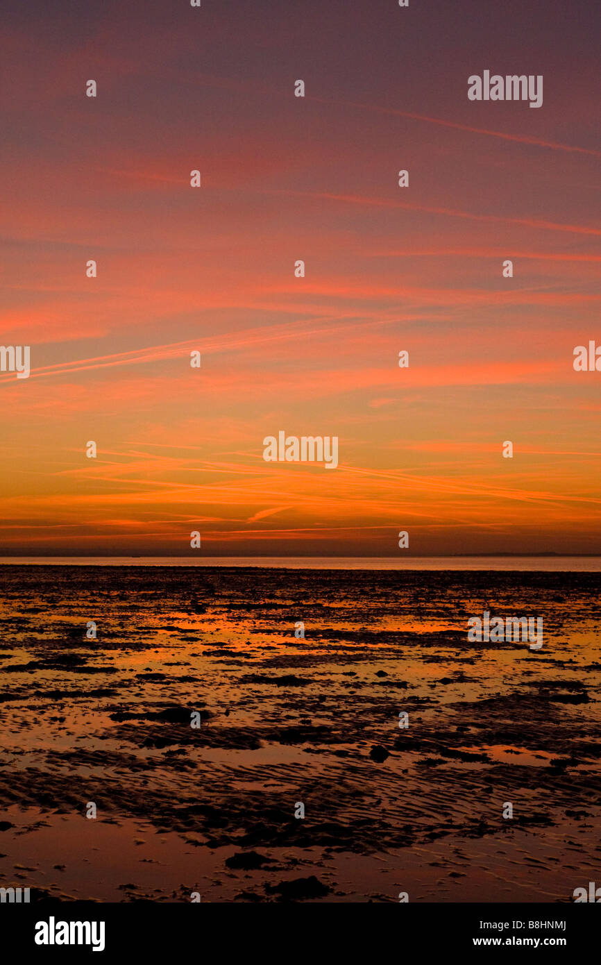 Low orange sunset hi-res stock photography and images - Alamy