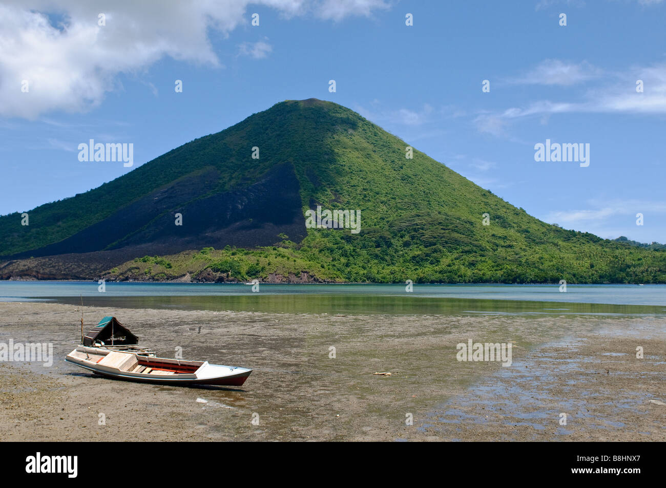 Gunung Api volcano Banda islands Indonesia Stock Photo - Alamy