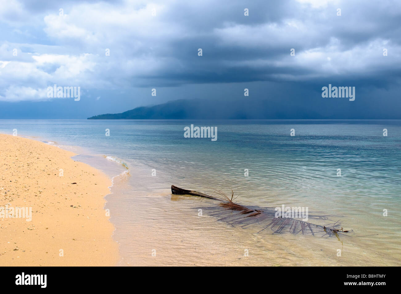 Stormy weather clouds beach hi-res stock photography and images - Alamy
