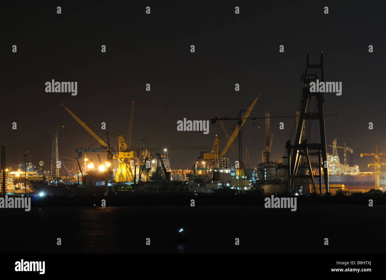 Dubai Port Rashid at night Stock Photo - Alamy