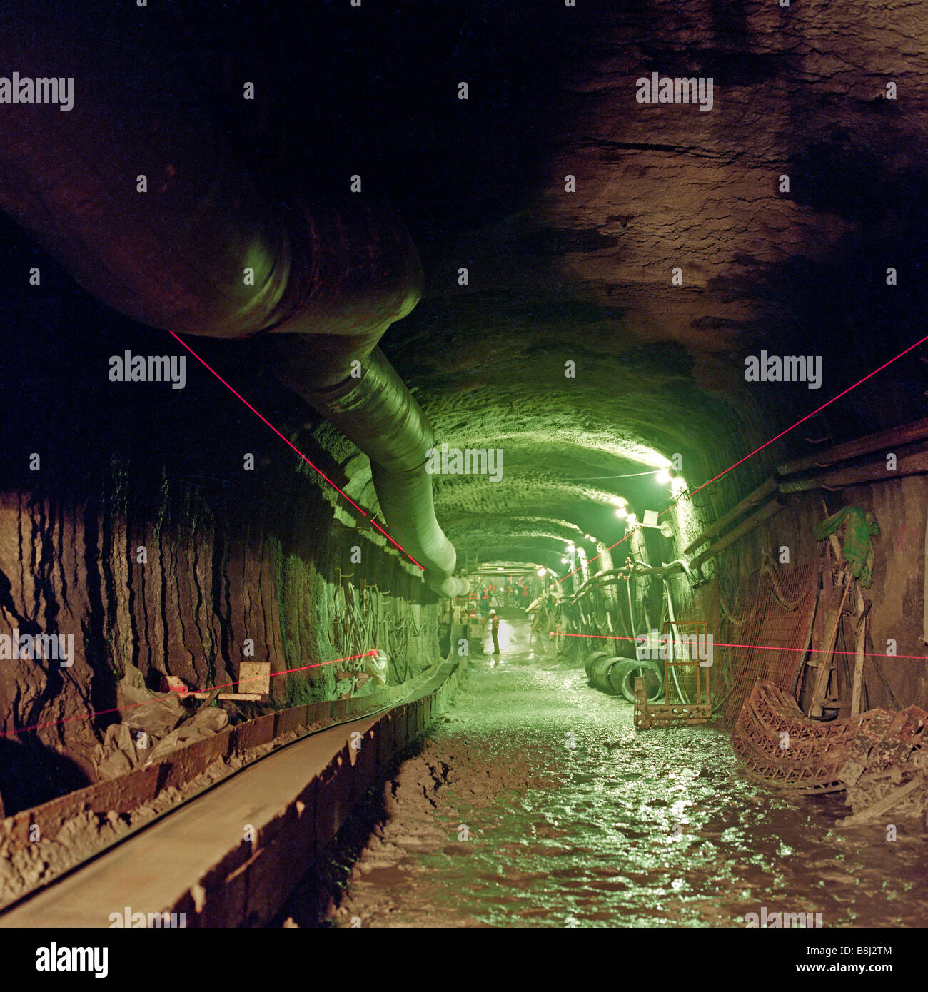 Tunnel lining hi-res stock photography and images - Alamy