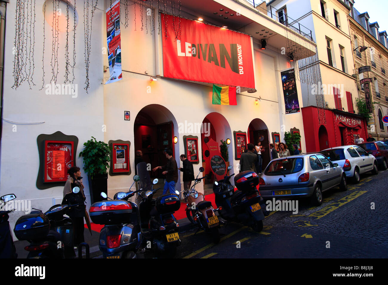 Le divan du monde hi-res stock photography and images - Alamy