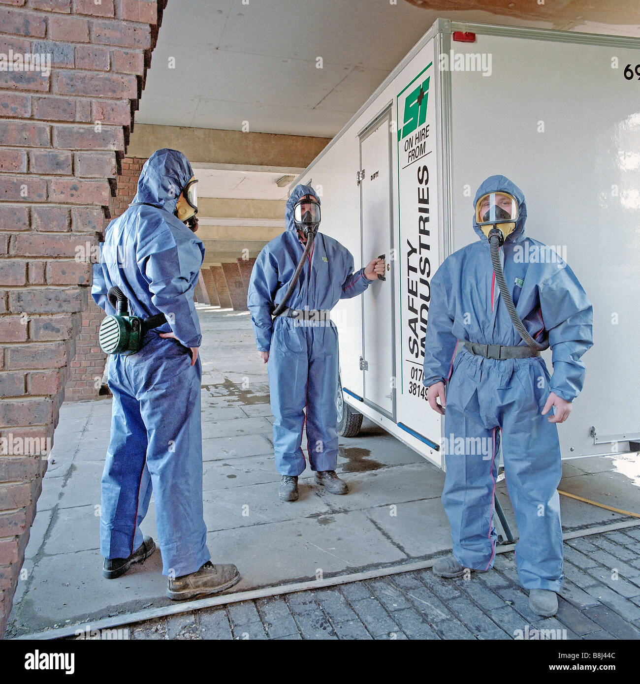 Hse asbestos hi-res stock photography and images - Alamy