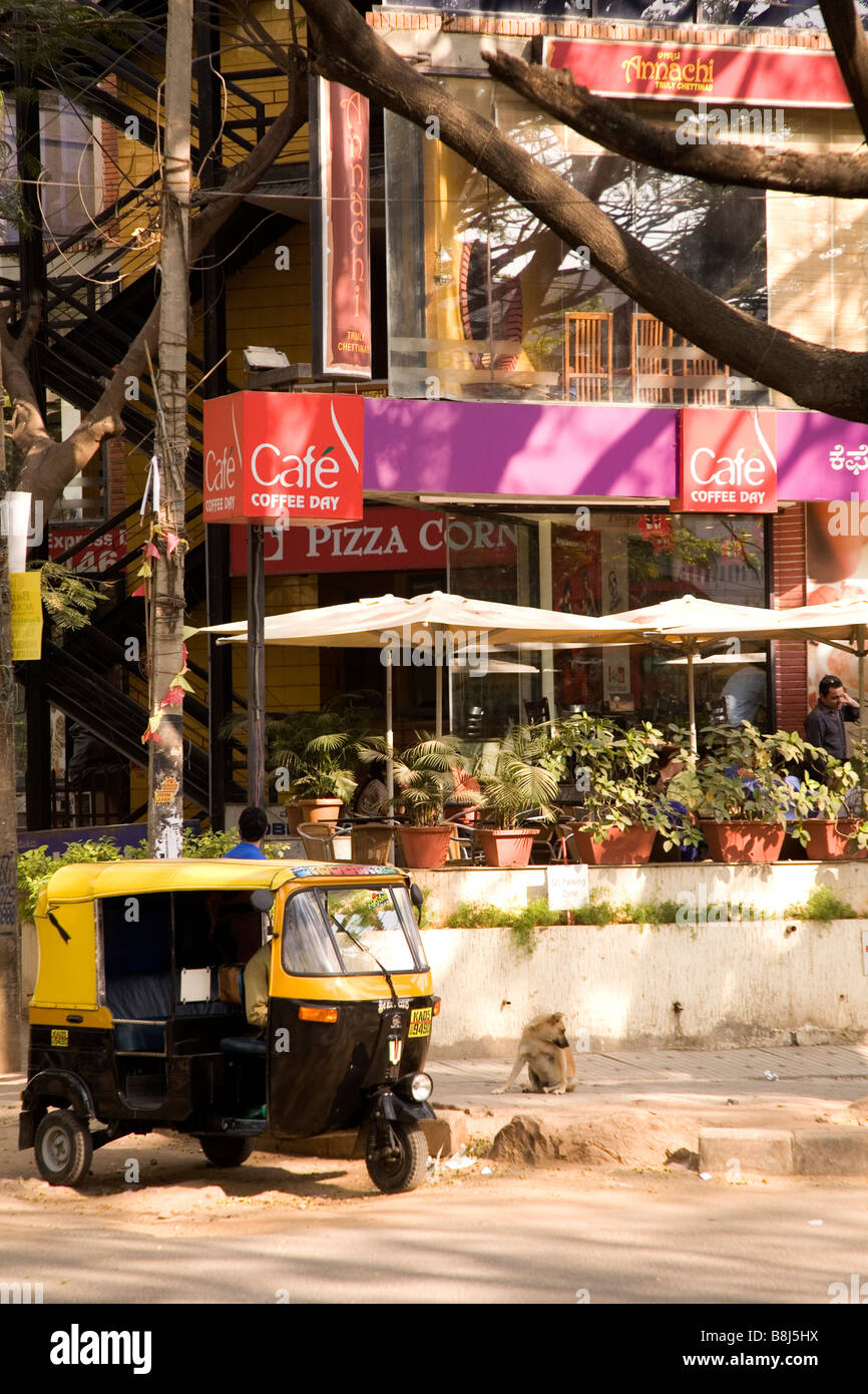 Modern india hi-res stock photography and images - Alamy