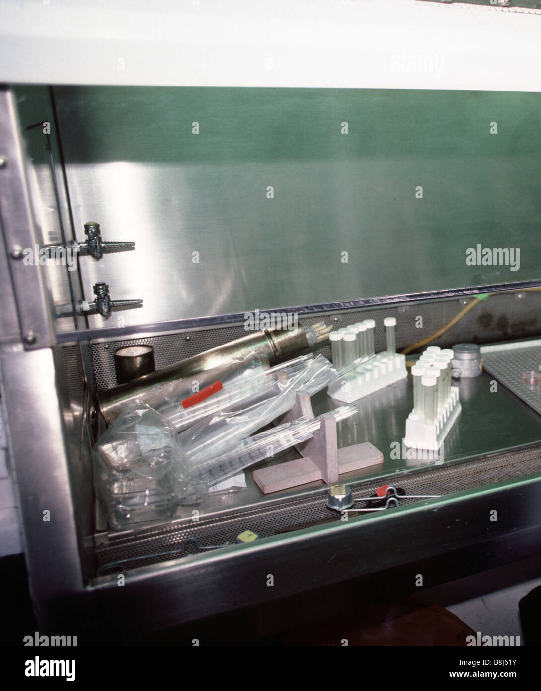 research lab equipment Stock Photo - Alamy