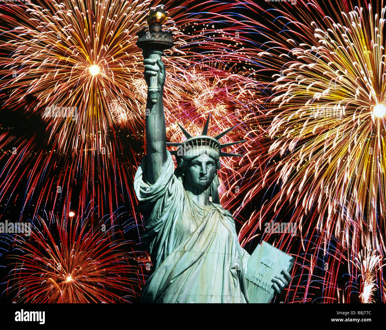 Statue of liberty fireworks hi-res stock photography and images - Alamy