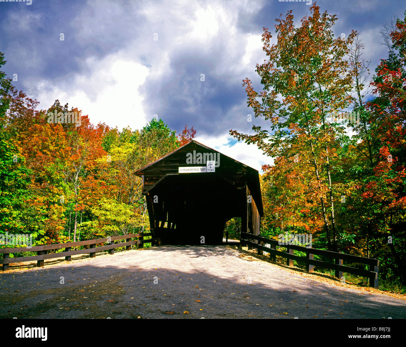 Durgin hi-res stock photography and images - Alamy