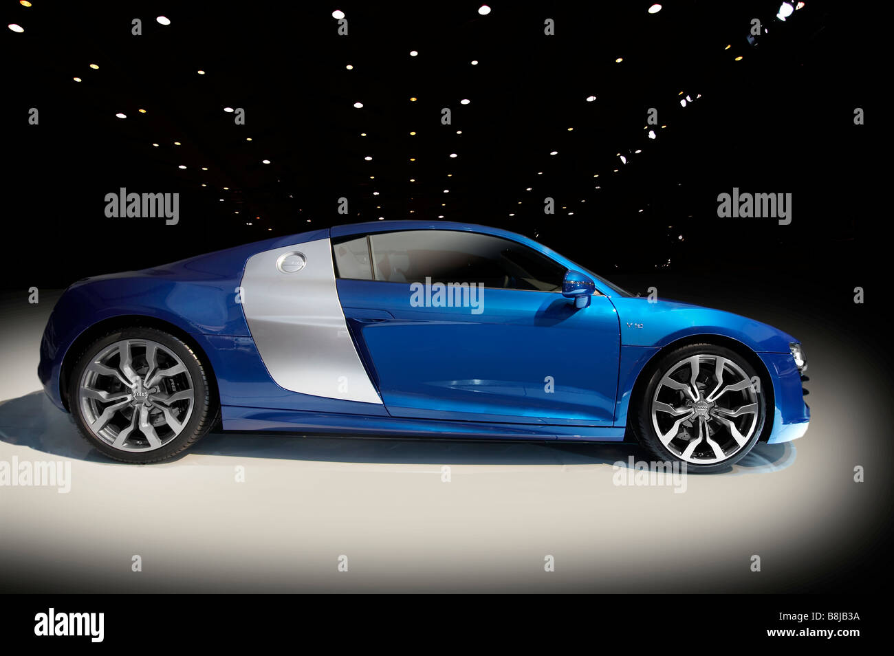 Blue audi hi-res stock photography and images - Alamy