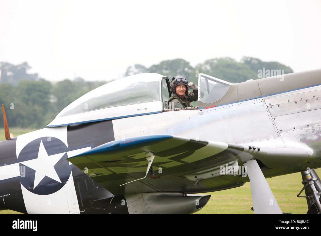 P51 mustang ww2 fighter plane hi-res stock photography and images - Alamy