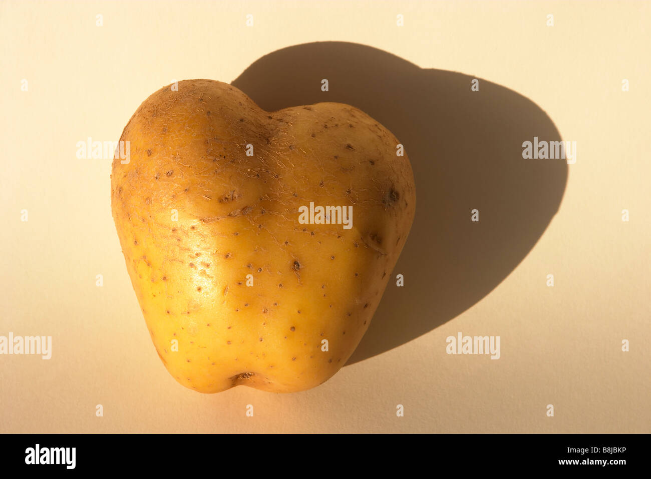 Odd shaped potato hi-res stock photography and images - Alamy