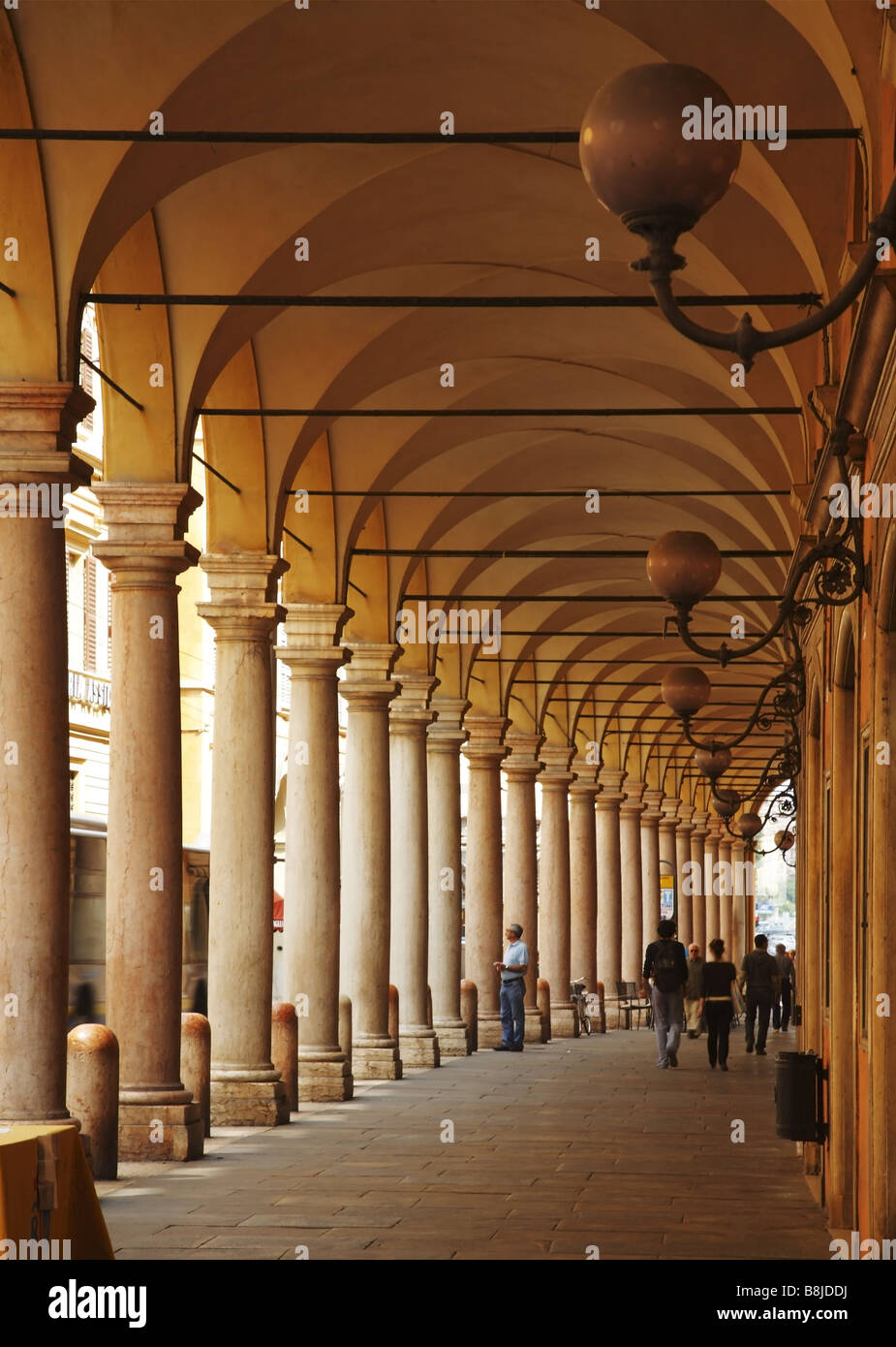 Modena street scene hi-res stock photography and images - Alamy