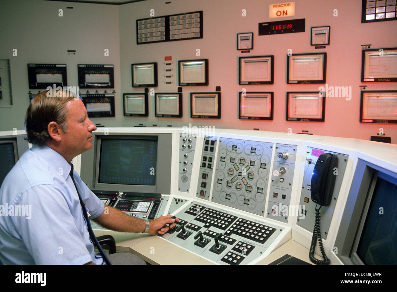Reactor control room hi-res stock photography and images - Alamy