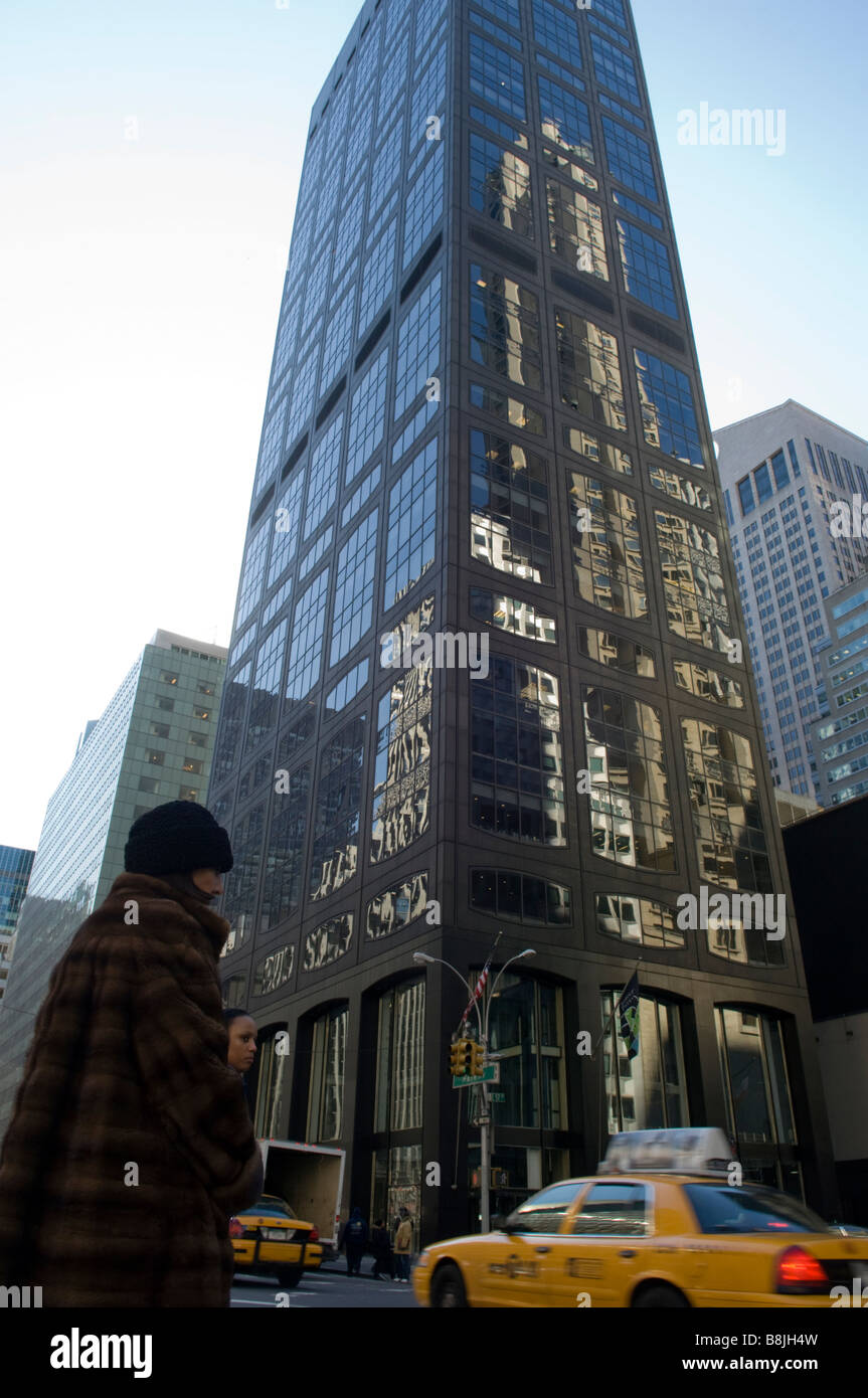 Commercial avenue hi-res stock photography and images - Alamy