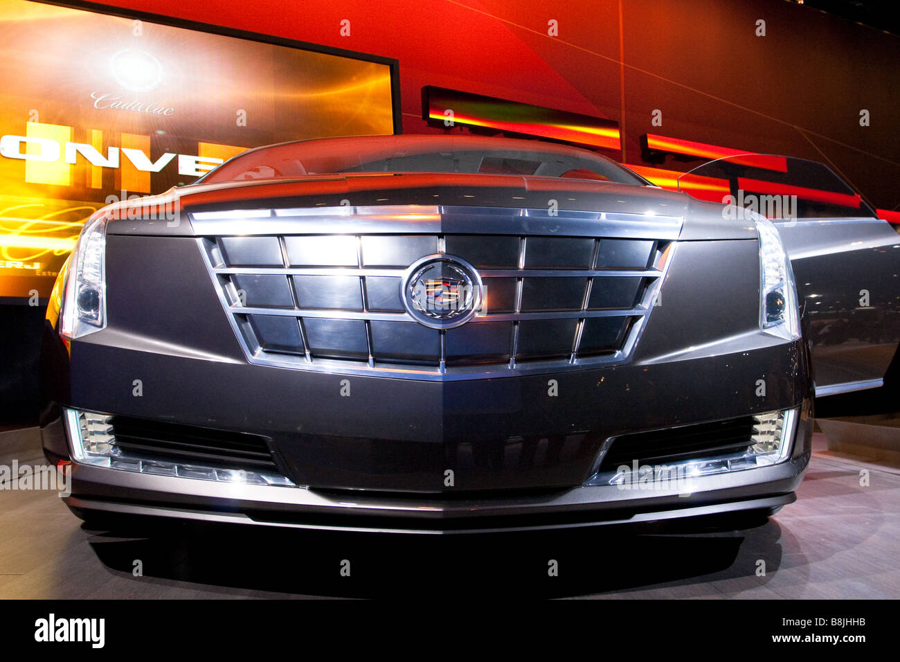 Cadillac Converj Electric Luxury Coupe Concept at the 2009 Chicago Auto ...