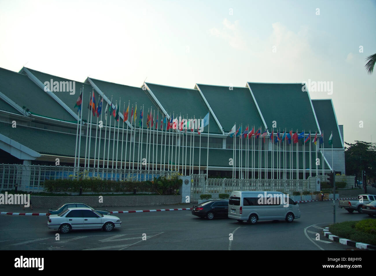 United nations building in bangkok hi-res stock photography and images ...