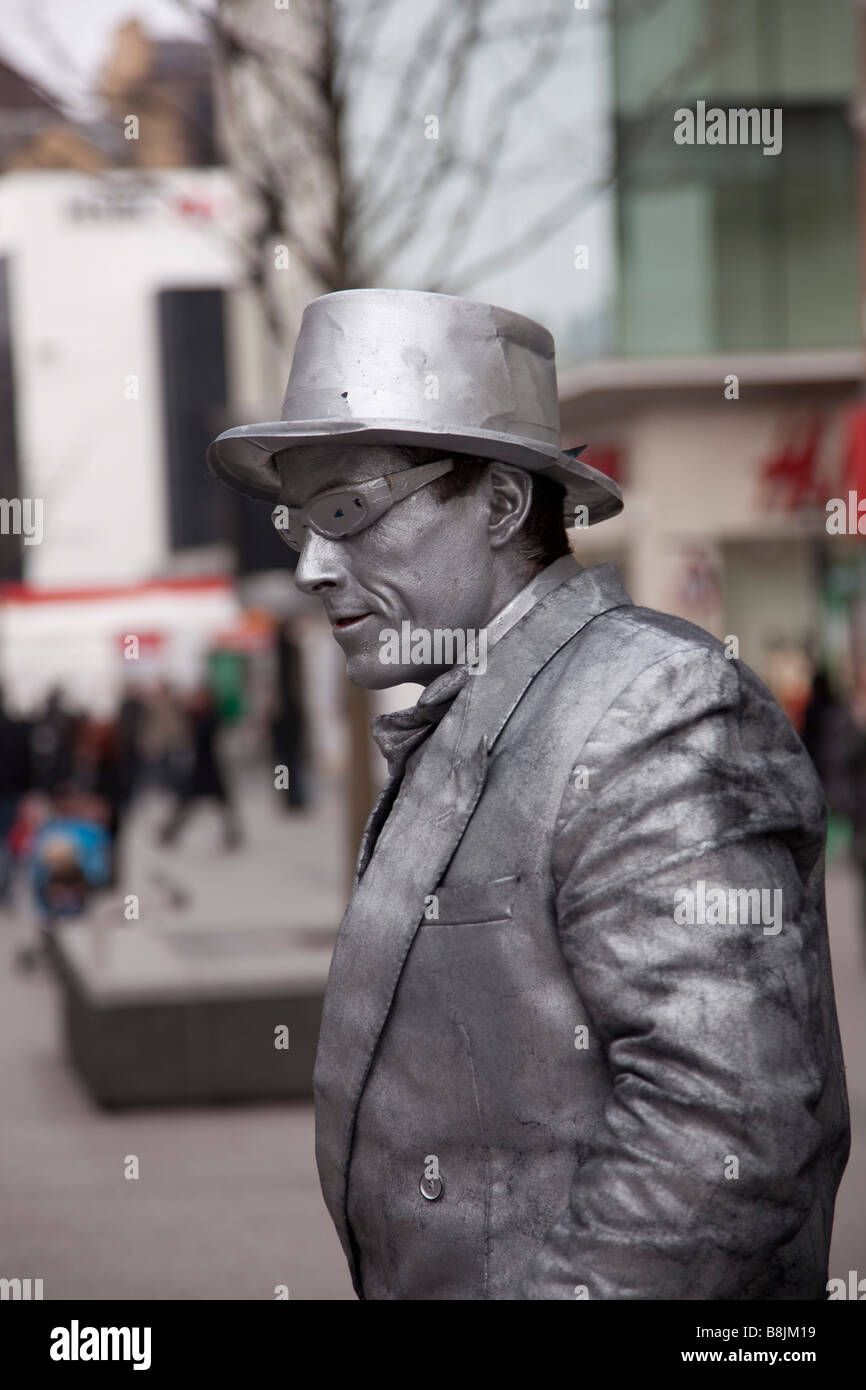 Brain statue hi-res stock photography and images - Alamy