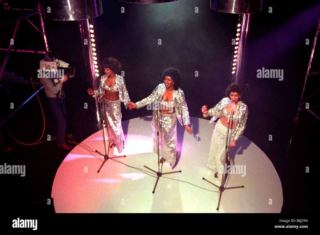 The three degrees group helen scott hi-res stock photography and images ...