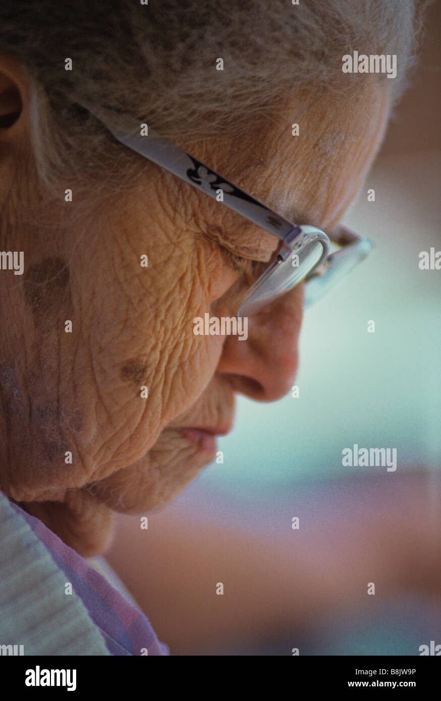 Elderly woman, dementia Stock Photo - Alamy
