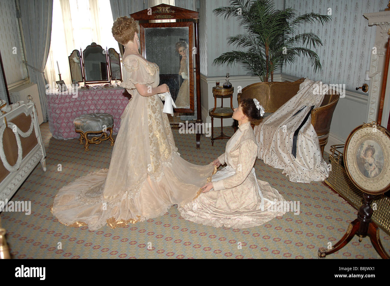 Interior rooms of Warwick Castle Stock Photo - Alamy