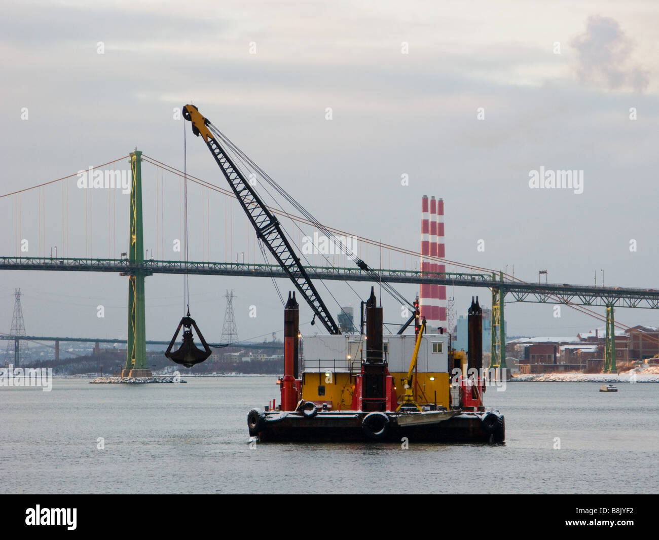 Dredging barge hi-res stock photography and images - Alamy