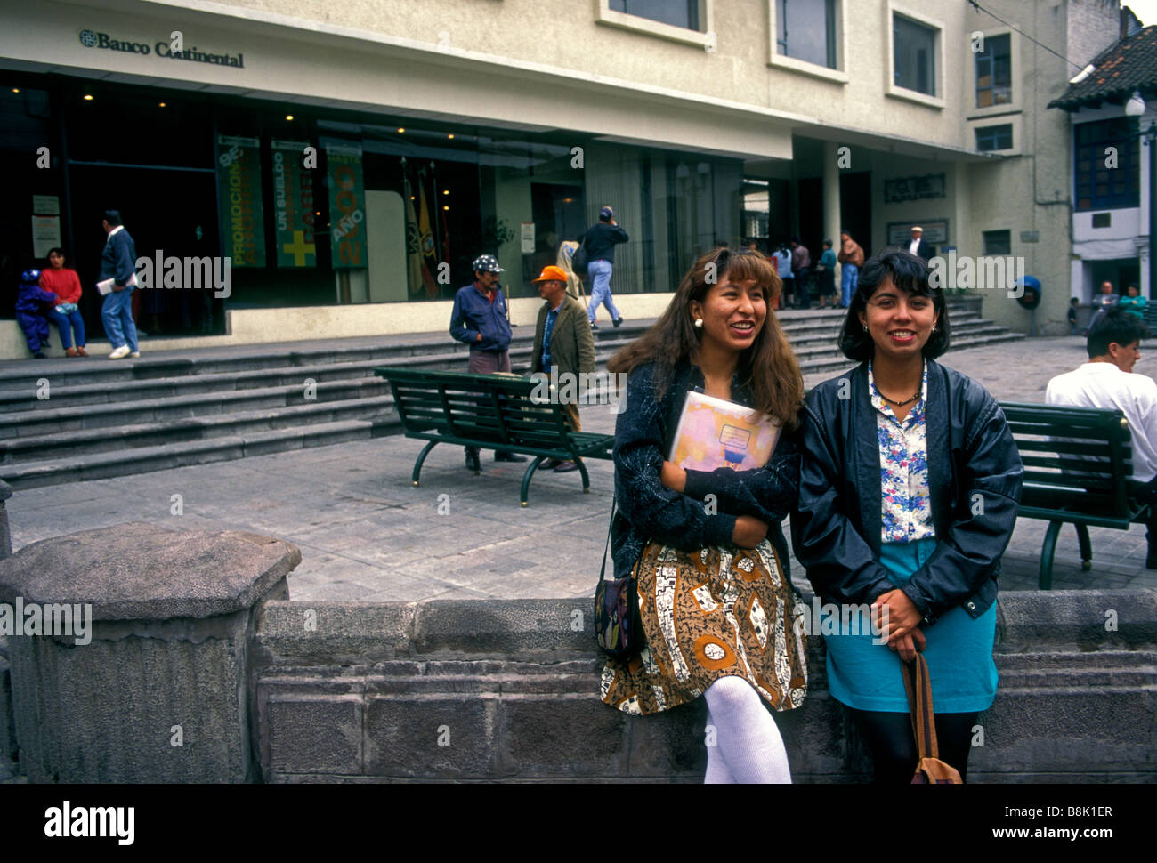 2, two, Ecuadorans, Ecuadoran women, adult women, college students ...