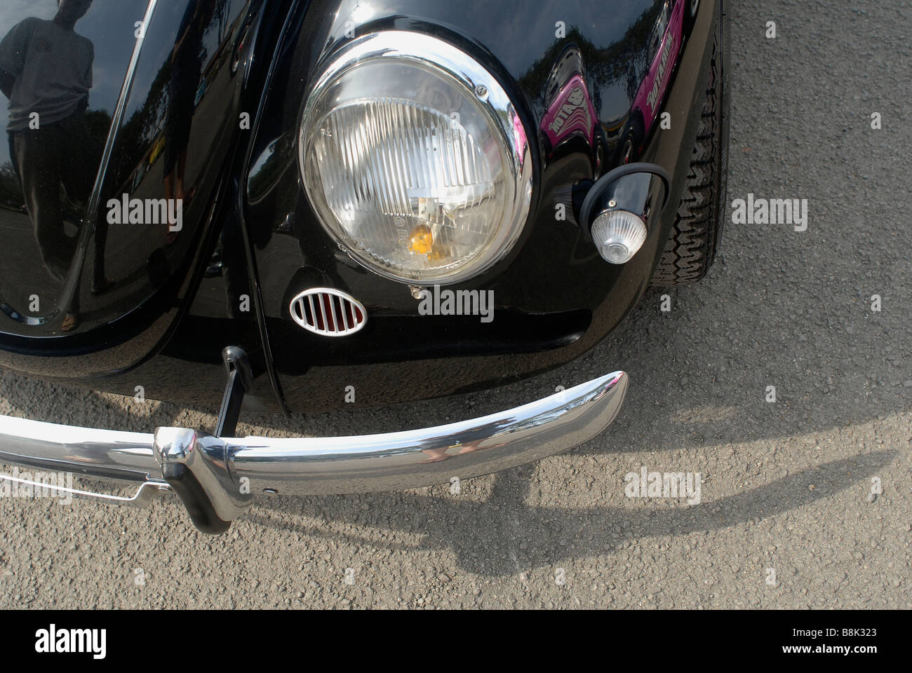 1954 Volkswagen Beetle Oval Wind bumper detail Stock Photo - Alamy