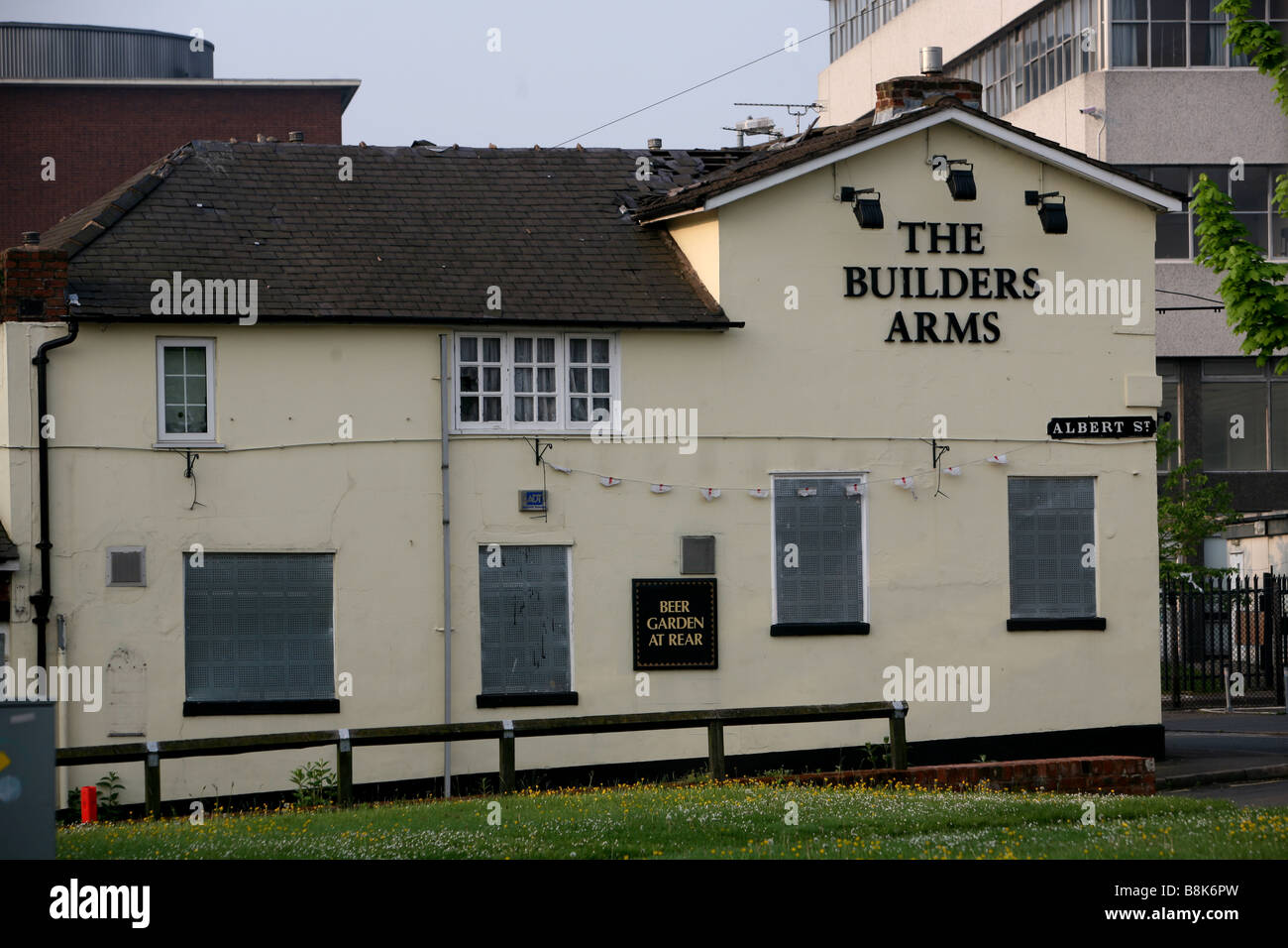 Builders arms hi-res stock photography and images - Alamy
