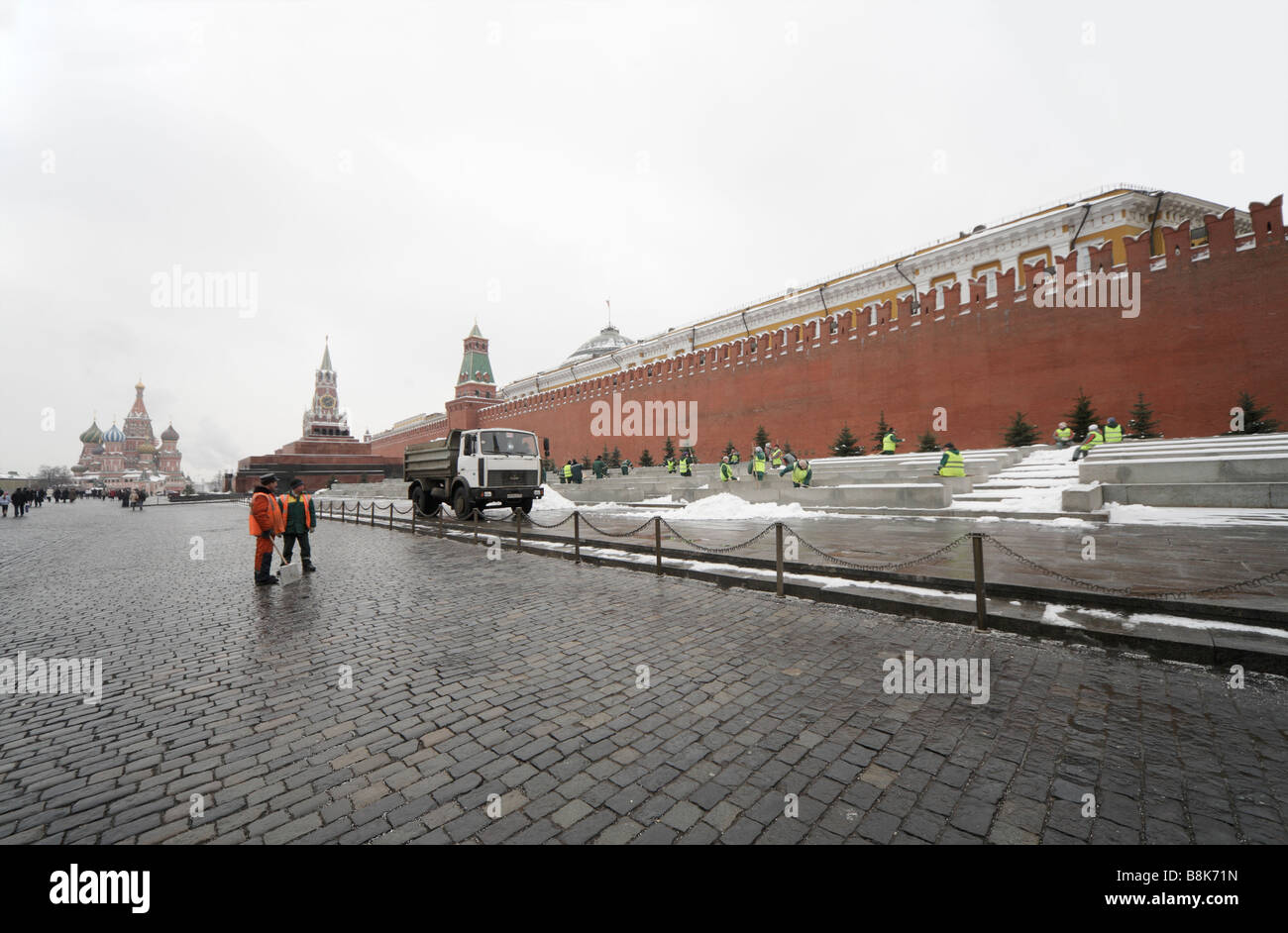 Moscow snow kremlin hi-res stock photography and images - Alamy