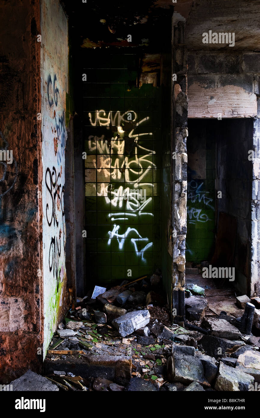 Graffiti on the wall of a derelict building Stock Photo - Alamy