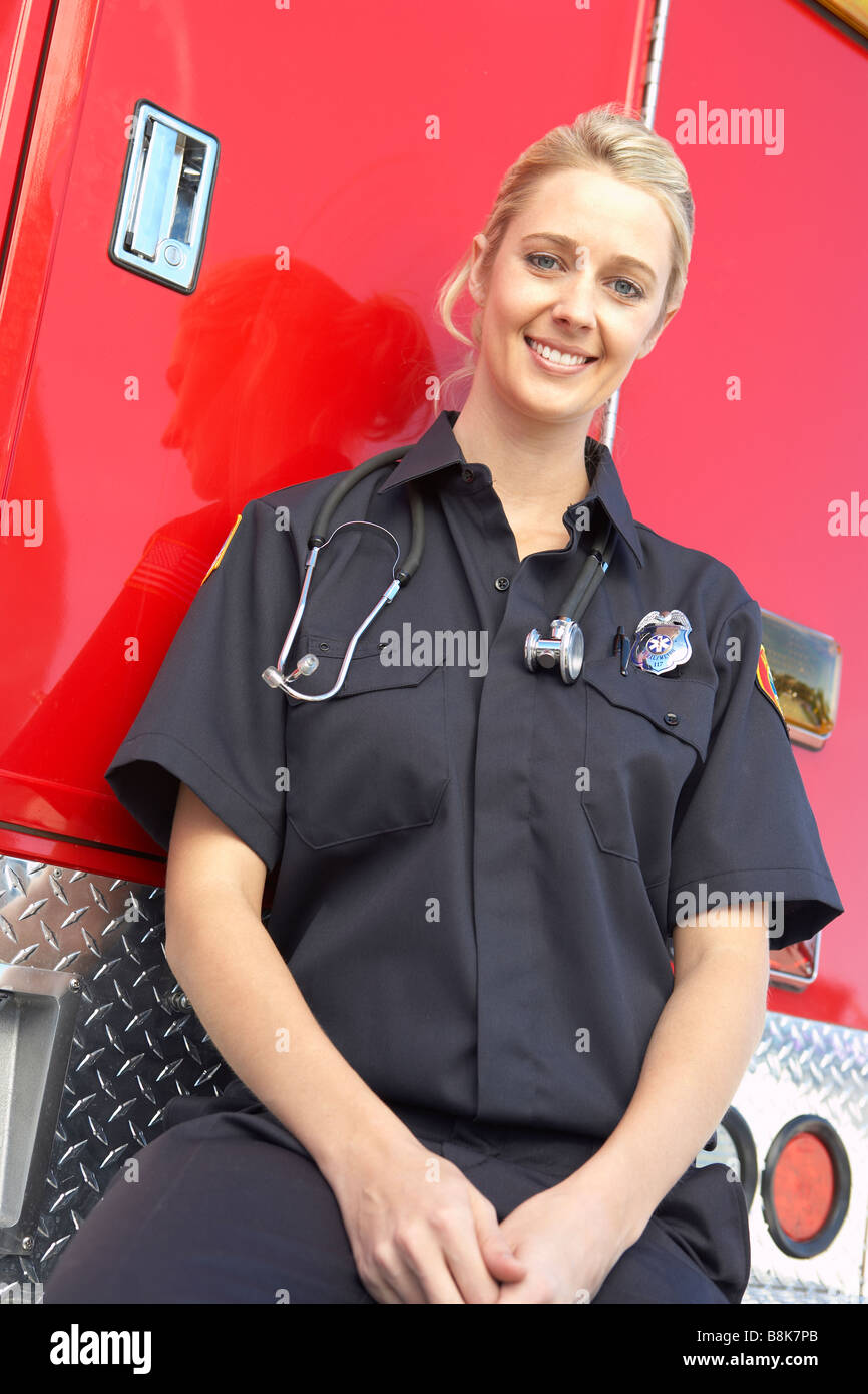 Portrait of female paramedic Stock Photo - Alamy