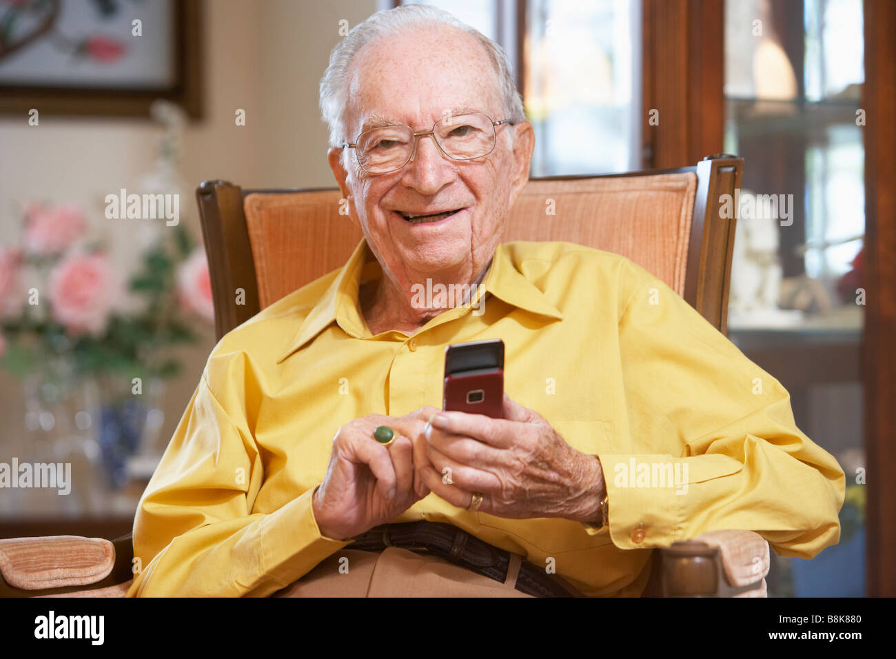 Senior man text messaging Stock Photo - Alamy