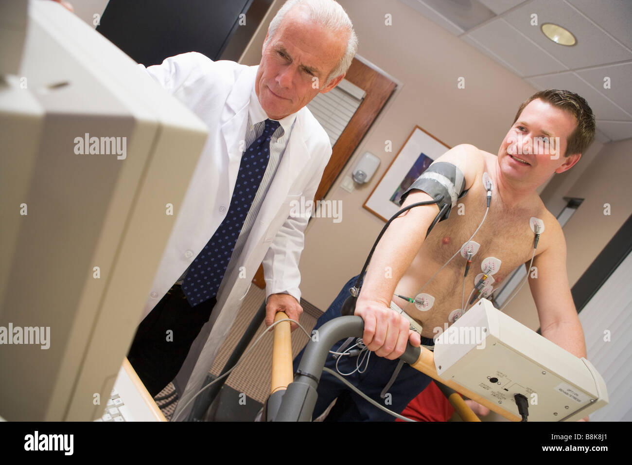 Check in with the doctor hi-res stock photography and images - Alamy