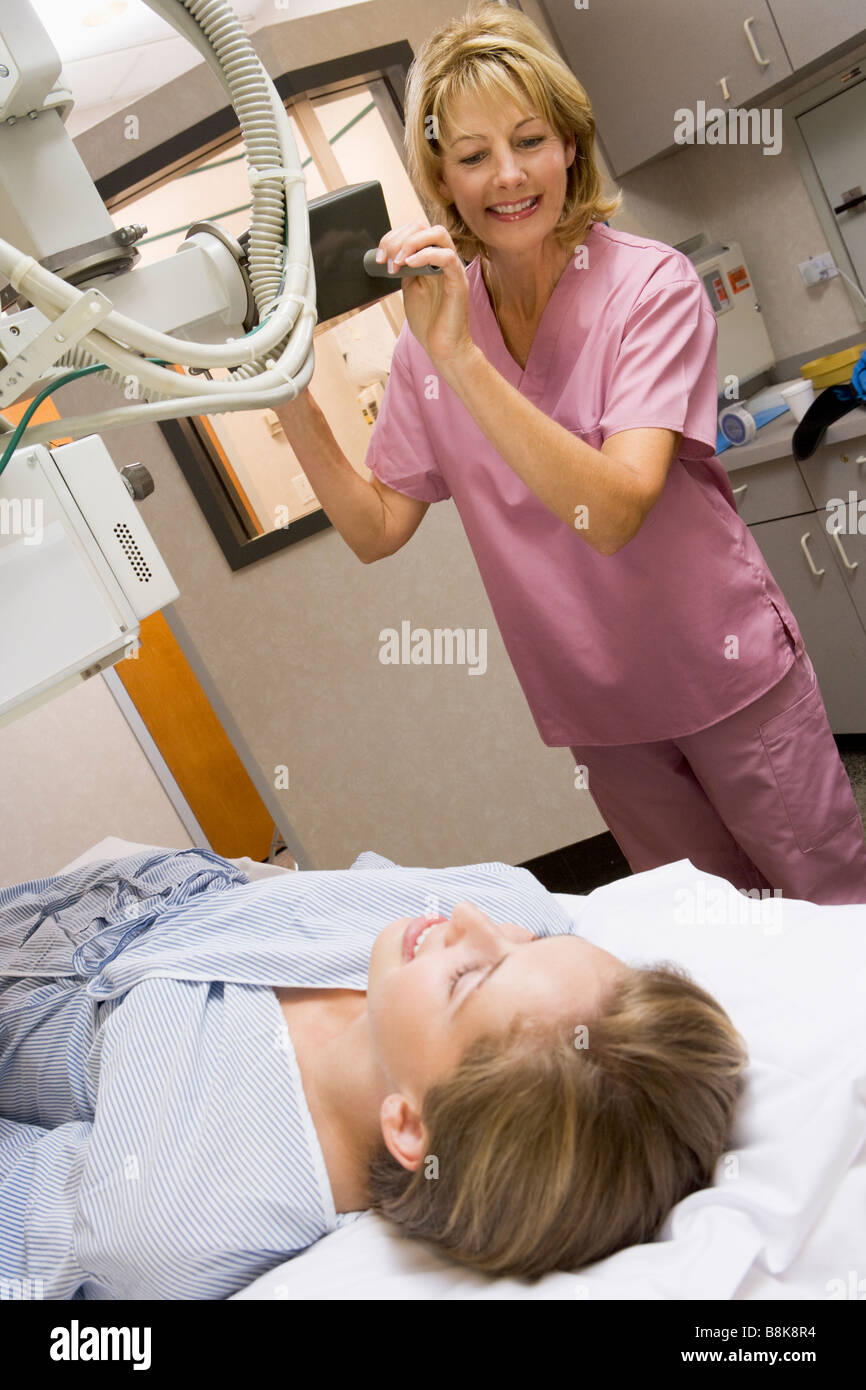 Nurse patient having x ray hi-res stock photography and images - Alamy
