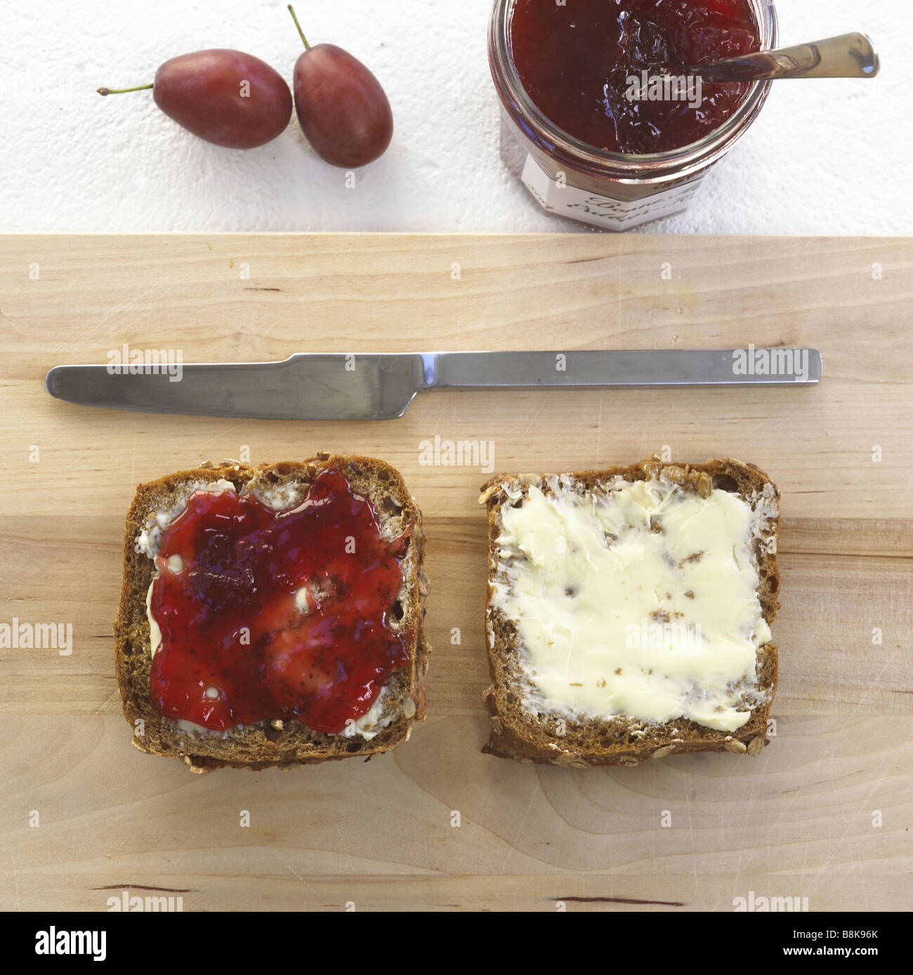 bread with jam Stock Photo - Alamy