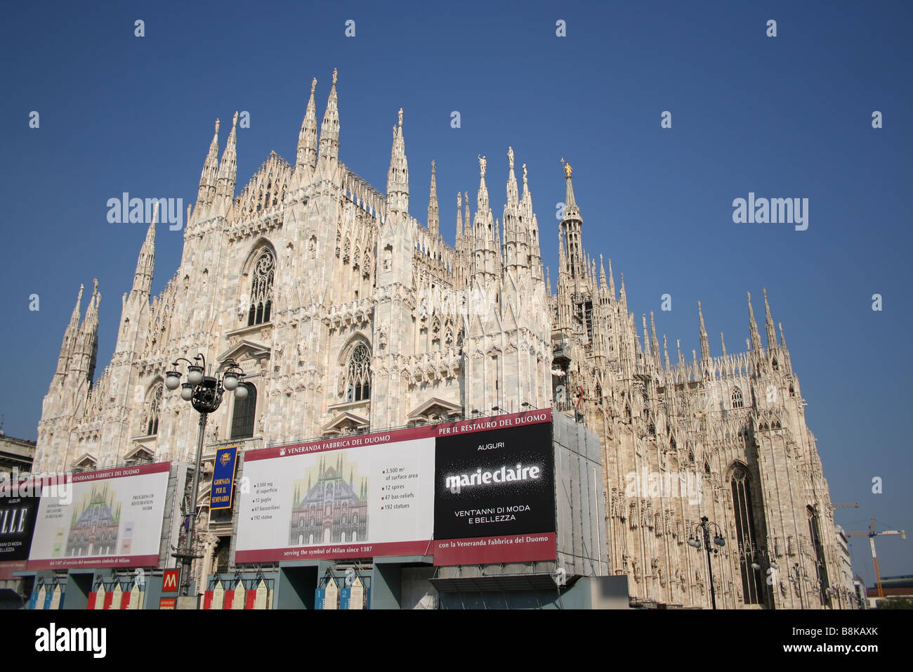 Milan duomo billboard hi-res stock photography and images - Alamy
